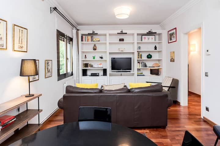 Central 2 Bedroom By Sagrada Familia - Barcelona
