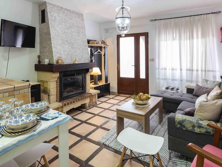 Maison Avec Trois Pièces, Cheminée Et Terrasse - Dúrcal