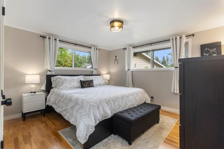 King Bed I Dogs Ok I Piano I Fenced Yard - Edmonds, WA