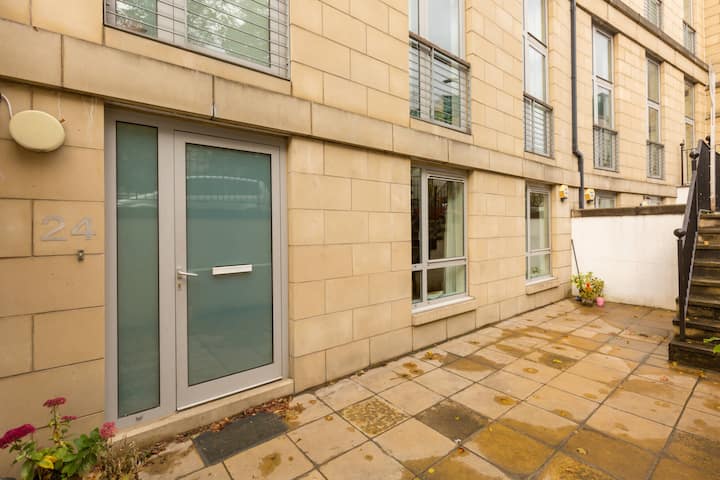 Hopetoun, Cozy Basement Flat - Edinburgh