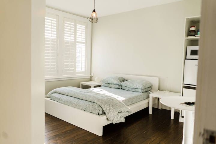 Suite Kaishi - Lit Queen - Salle De Bain Privée - Lévis