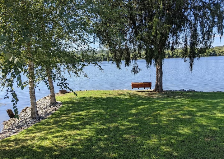 Lakeside Escape- #1 Bass Fishing Spot- Chickamauga - Decatur, TN