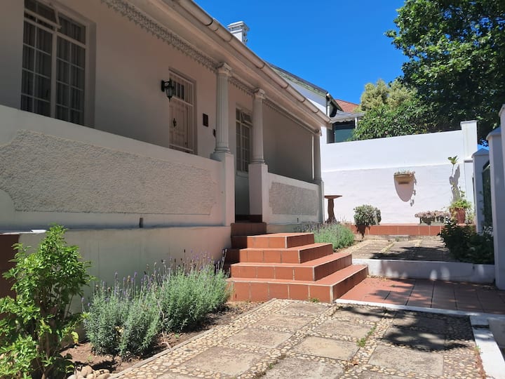 Modern Home In Historic Neighborhood - Port Elizabeth