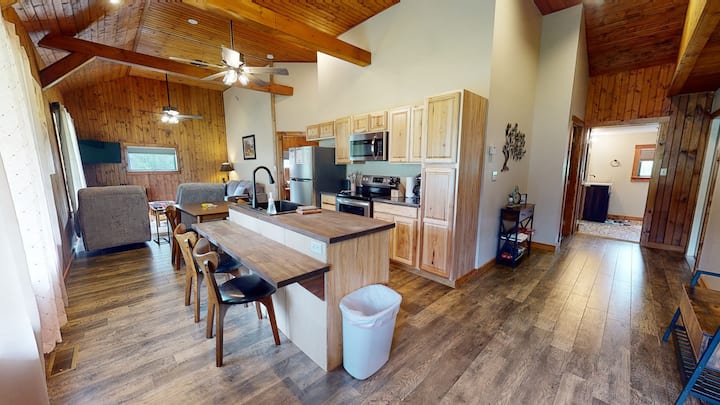 Escape To Pine Creek & Pa Grand Canyon At - Colton Point State Park, Wellsboro