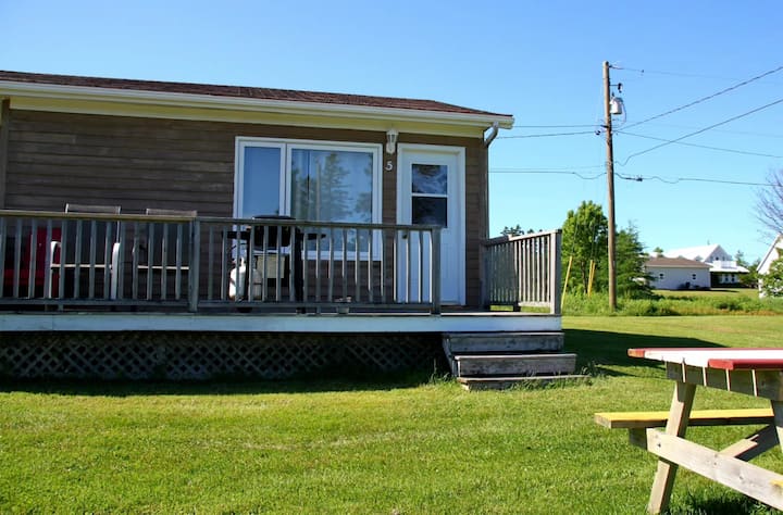 Cottage5-semi-detached Cottage W/ Countryside View - Cavendish