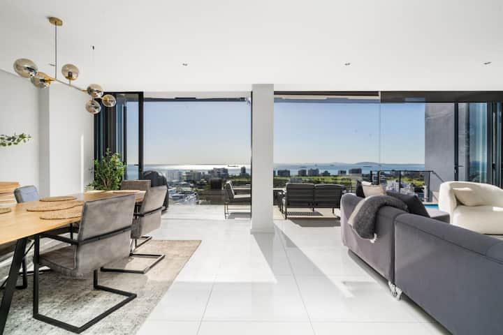 Exquisite 3bed W/ Incredible Views & Backup Power - Claremont