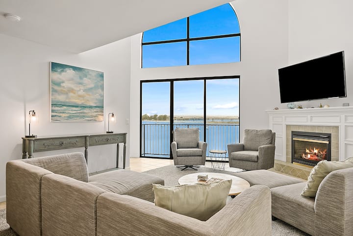Large Waterfront | Private Roof Deck | Fireworks View - San Diego