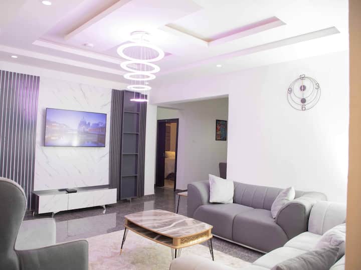 Dapt: Premium 1bdr (Pool, Gym, Starlink, 24/7 Pwr1 - Lagos