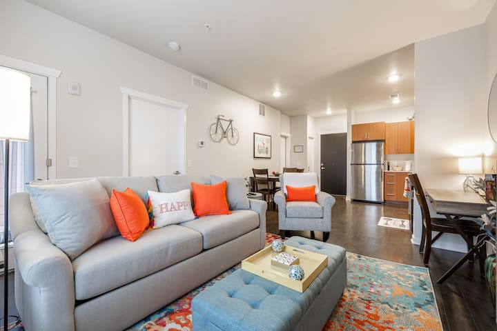 Cute Condo | Tart Trail | Bikes | Ac | Downtown | - Traverse City, MI