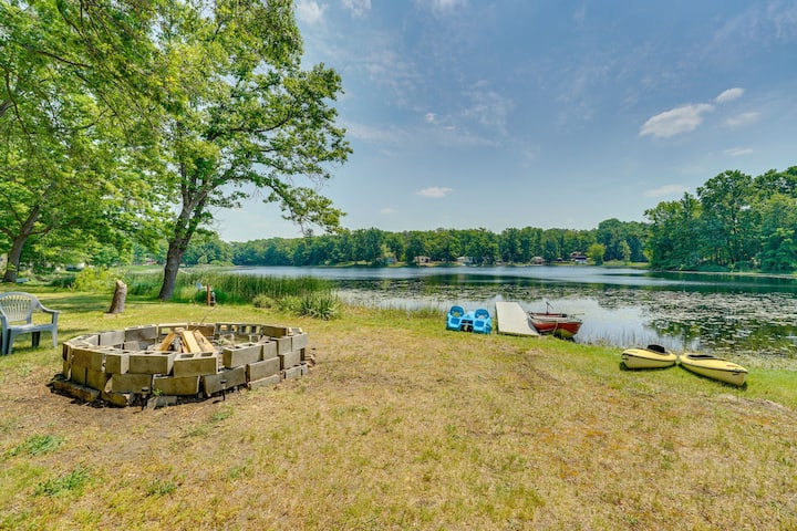 Lakefront Brohman Retreat W/ Dock & Fire Pit! - Diamond Lake, White Cloud