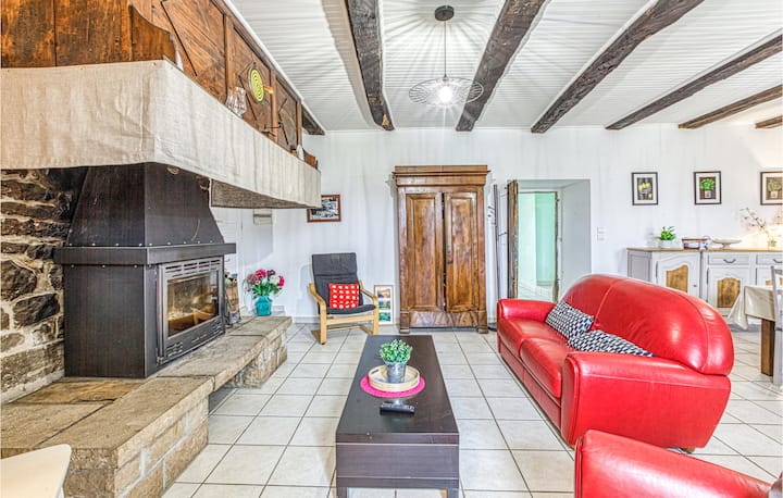 2 Bedroom Cozy Home In Pierrefiche - Aveyron