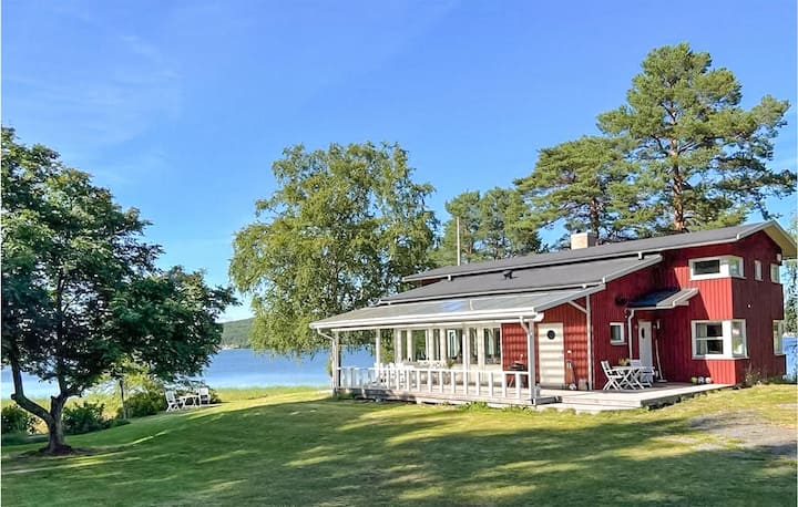 Beautiful Home In Domsjö With Sauna - Örnsköldsvik