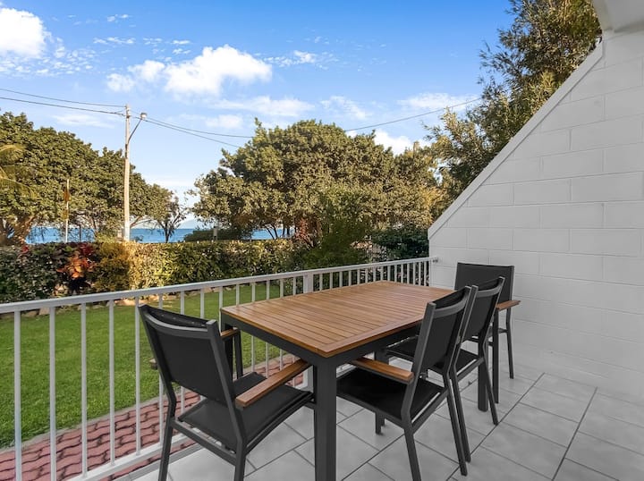 Arcadia Beach Unit 1 - Magnetic Island