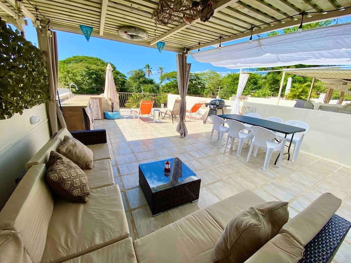 Sun And Waves Getaway - Playa Hermosa