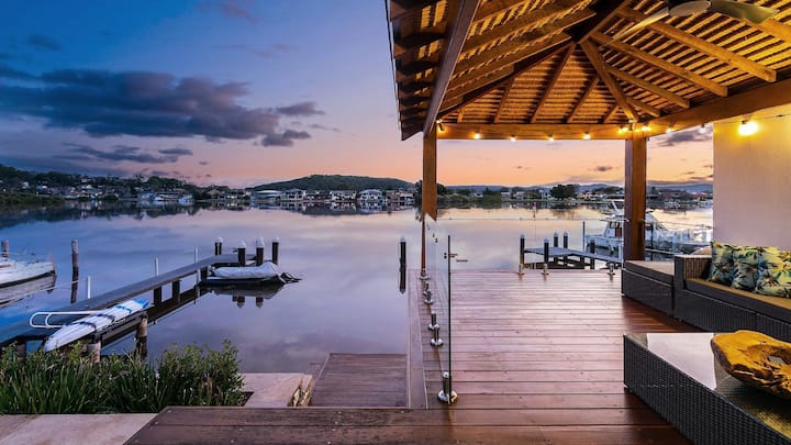 Riverside Retreat By Holidayco. - Patonga