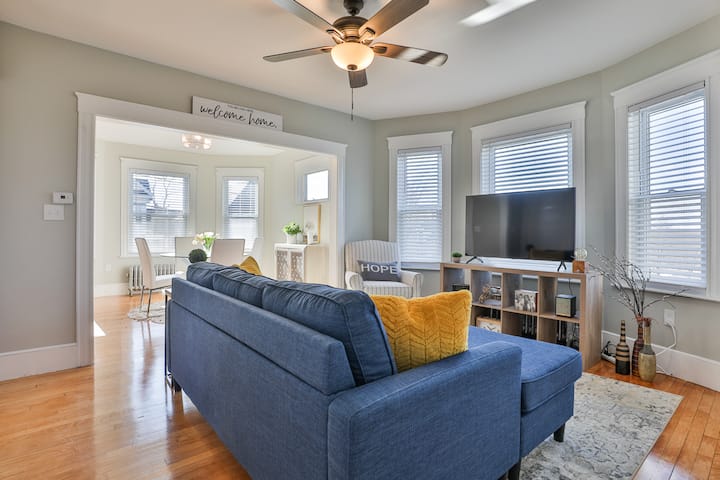 Stunning 3/1 Apartment- Walk To Town/bus/train - Lawrence, MA