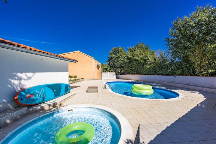 Charming Pool Apartment Liznjan - Buneta - Ližnjan