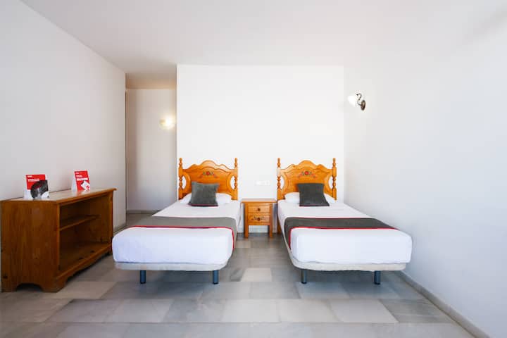 Lovely Apartment For 2 - Nerja