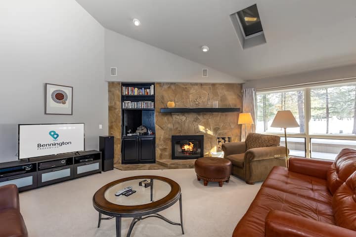 Red Cedar 23 - Spacious Home - Sunriver, OR