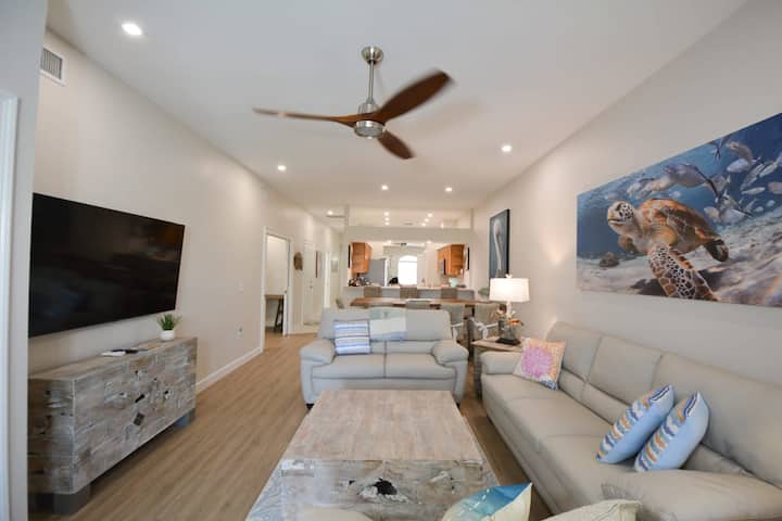 Brand New 3br Villa, 1 Mile To Beach & Outdoor Fun - Bonita Springs, FL