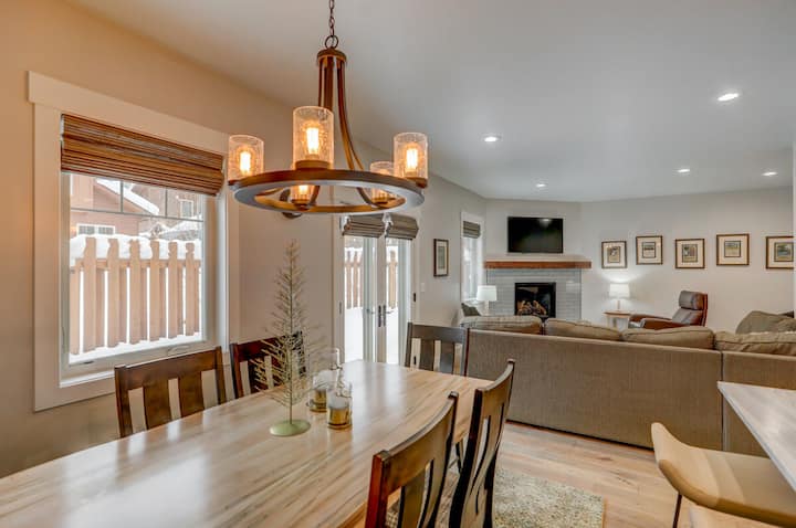 Blue Bear Lodge-prime Location-ac-wifi-fireplace - McCall, ID