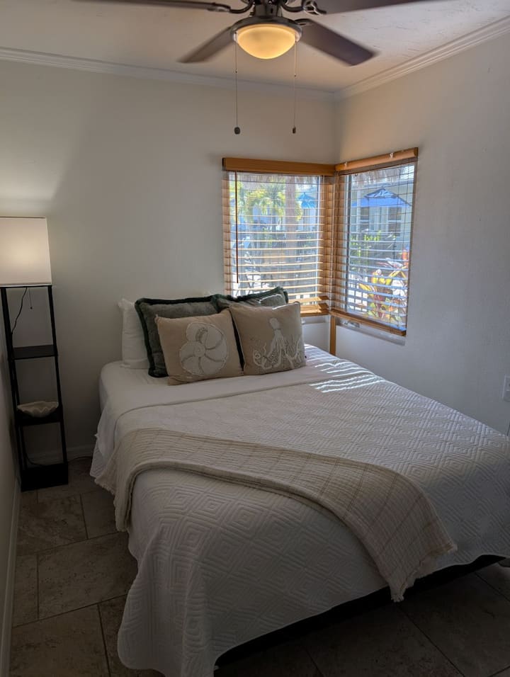 #5-twinpalms-junior Suite - Siesta Key, FL