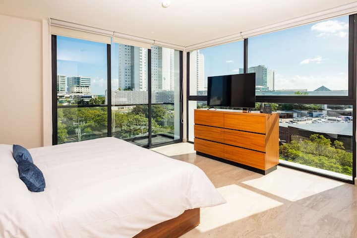 Charm And Modernity Together - Cancún