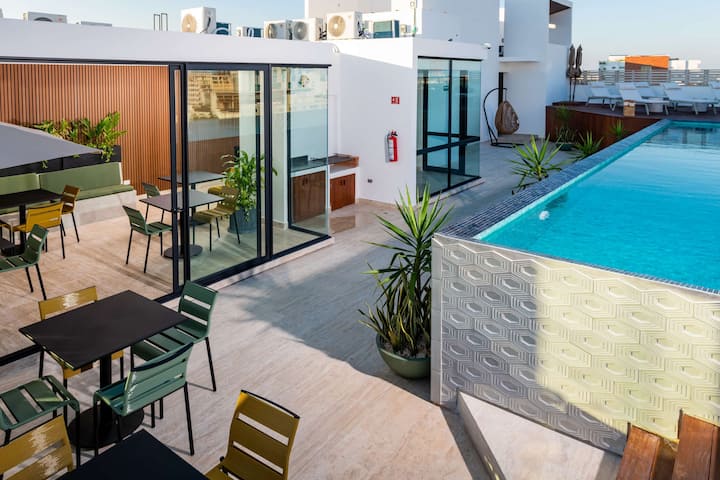 Minimalist With City View - Cancún