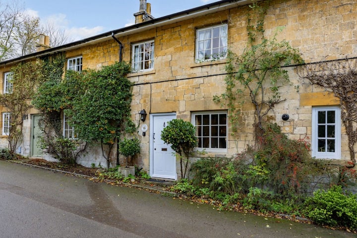 2 Bed Holiday Home - Honeysuckle Cottage, Blockley - Moreton-in-Marsh
