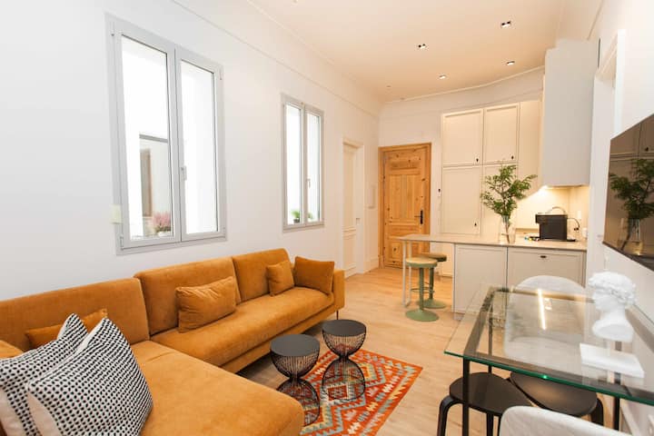 Isg Apartments: Cedaceros 0.1/parking - Sevilla