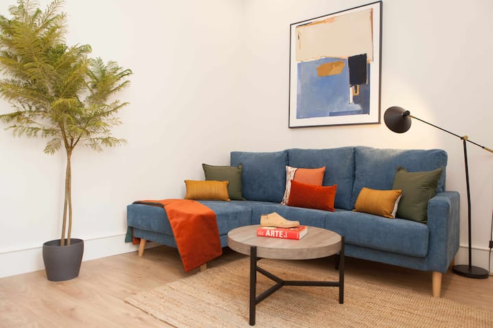 Isg Apartments: Cedaceros 2.3/parking - Seville