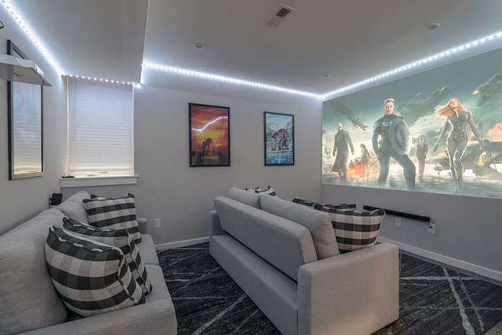 Xl Home, Movie Theater, Roof Deck, Parking Spot - Philadelphia, PA