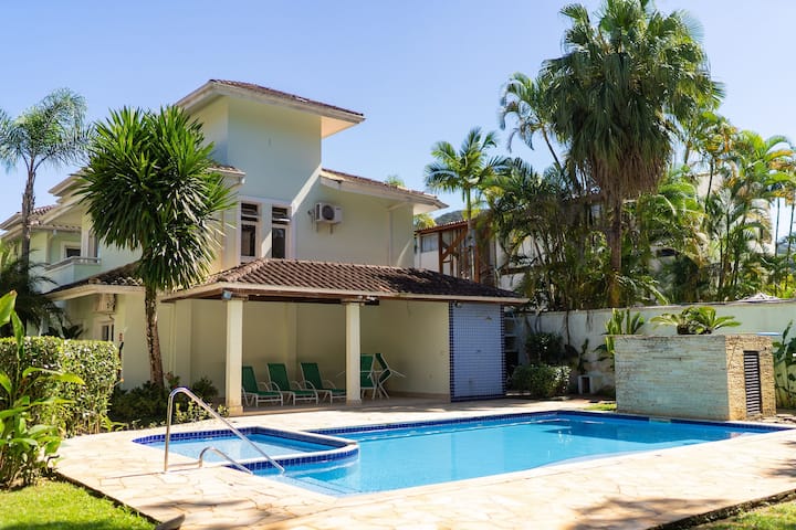 House With Pool In A Gated Community In Juquehy - São Sebastião