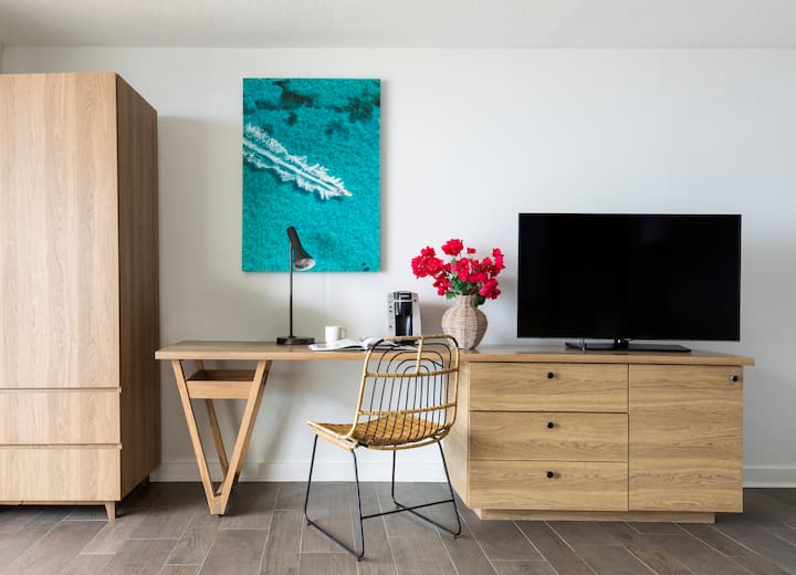 Ideal Mix Of Comfort And Value! Free Parking, Pool - Islamorada, FL