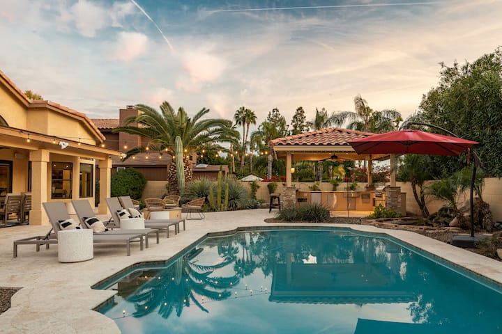 Arch Views | Swimming, Pool Table And More! - Phoenix