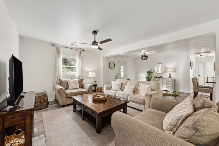 Delightful, Spacious 4br/2ba Close To Shem Creek! - Mount Pleasant, SC