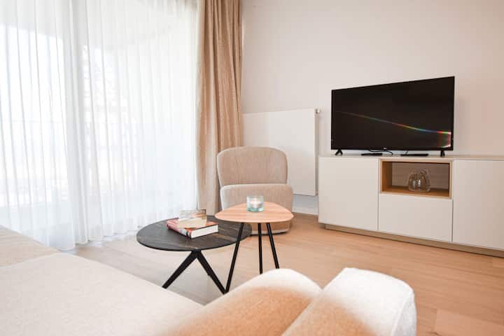 Beach View 2br: Serene Escape In Ostende - オーストエンデ