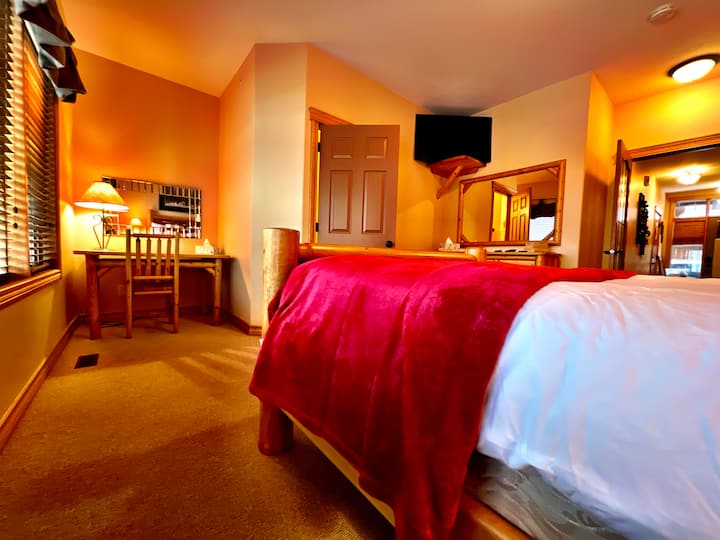 Sullivanstone 18 Mountain Condo With Pvt Hot Tub - Kimberley, BC, Canada