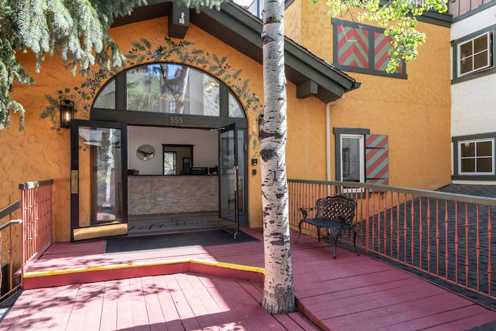 Hot Tub, Views, Next To Vail Mtn | Lh Studio - Vail, CO