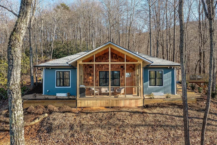 Little Bee Woods Mountain Retreat & Event Center - Swannanoa, NC
