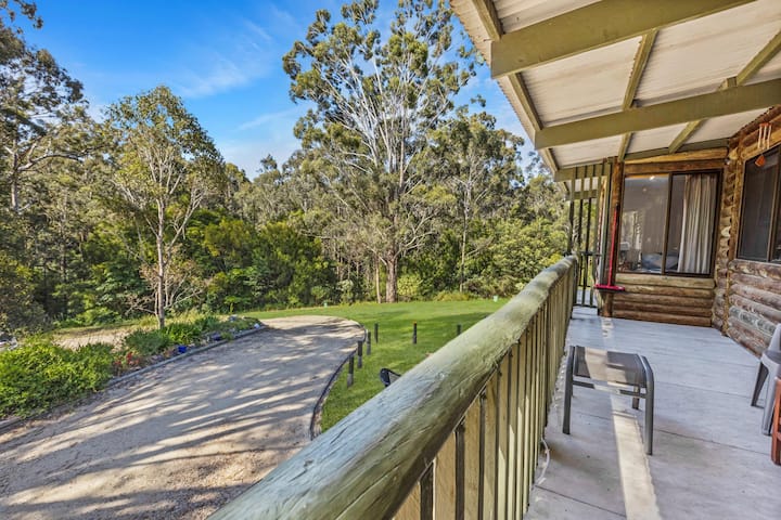 Braeview - 2br Home Amidst Trees, Near Beach - Lakes Entrance