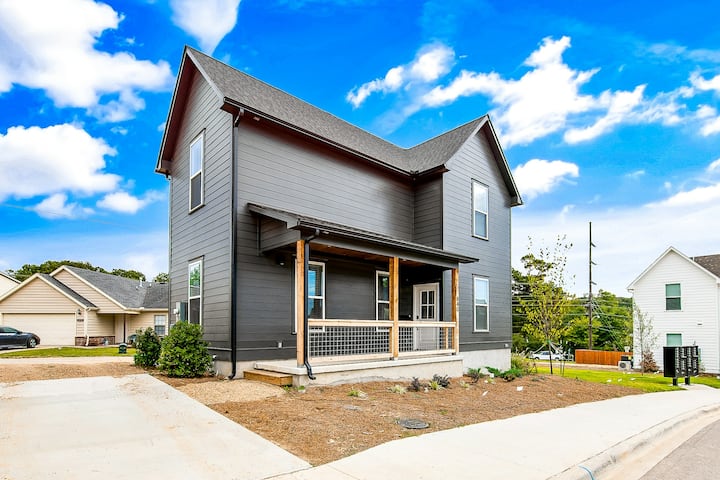 Modern 2br Near Downtown | Dog Friendly | W/d - Fayetteville, AR