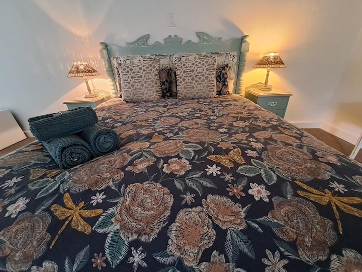 Deluxe Queen Room 2 - Greyton