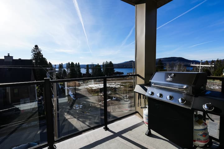 Condo Le Yéti | Vue Sur Le Lac | St-donat | Chien - Saint-Donat