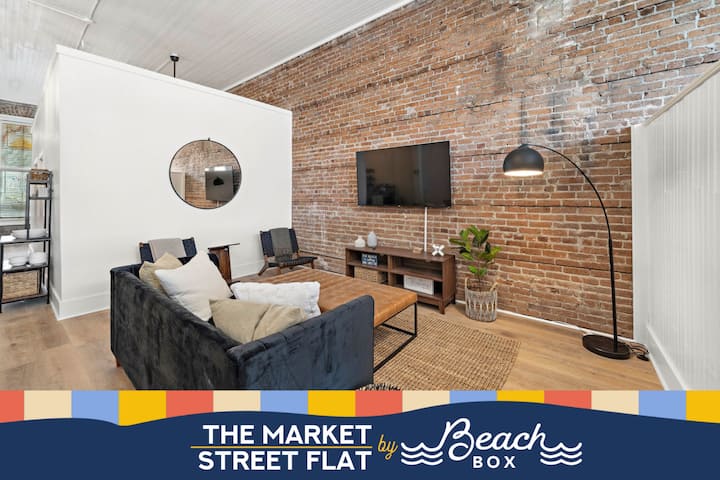 Historic Flat With Game Room, Downtown Galveston - Texas City, TX