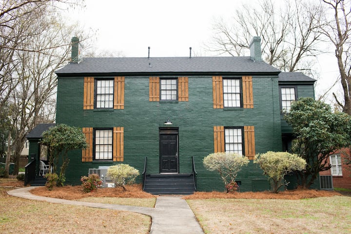 3 Br Apt In Cloverdale Near Alabama State Capitol - Alabama Safari Park