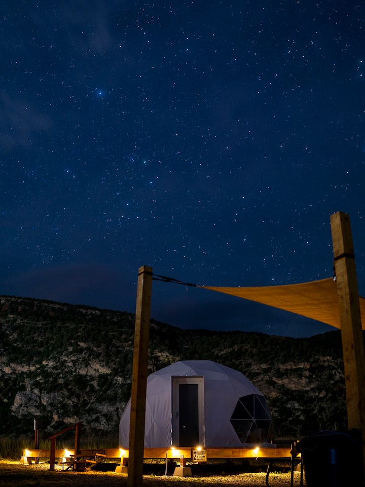 Cozy Dome Near Kanarra Falls & Zion - Zion National Park