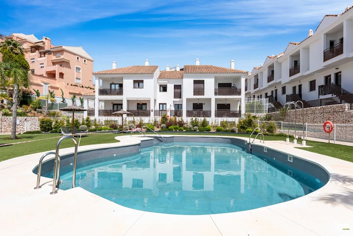 El Sembrador | Pool Table | Golf | Pool - Calahonda