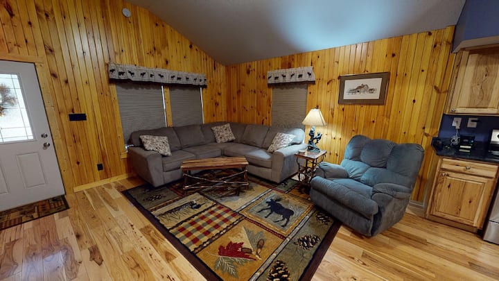 Scotts Creek Cabins - Hilltop - Logan, OH