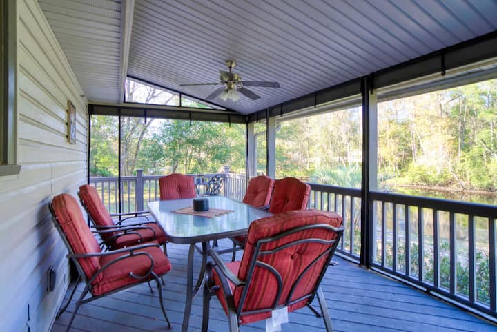 Picturesque Middleburg Creek-view Vacation Home! - Middleburg, FL